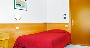 Hotel Ciao (Via Carinzia No:1, Lignano Sabbiadoro), otel  Lignano Sabbiadoro'dan