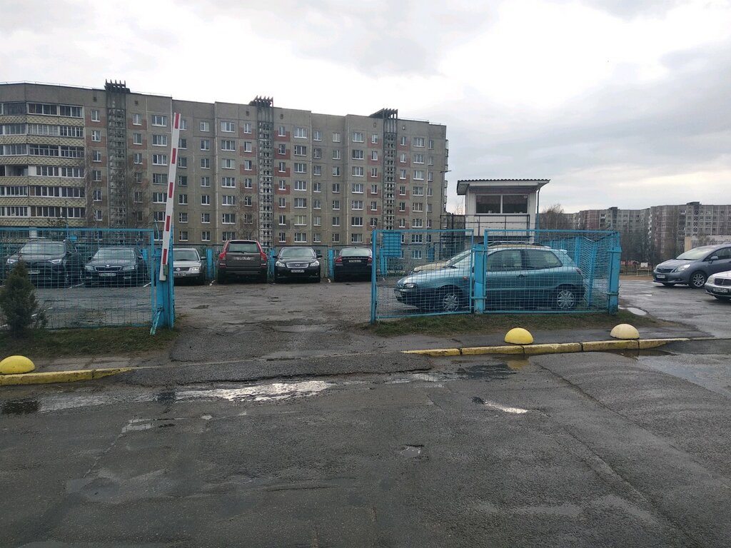 Otoparklar Car park, Minsk, foto