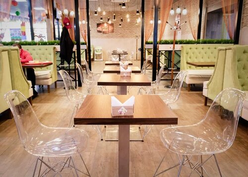 Kafe Семейный комплекс Дубрава, Zarechny, foto