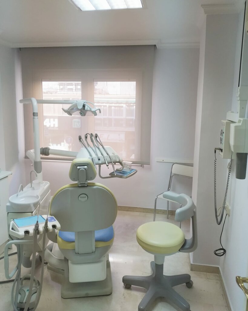 Özel ağız ve diş sağlığı klinikleri ve muayenehaneleri Ballesteros De La Puerta, Clínica Dental - Dentista Granada, Granada, foto