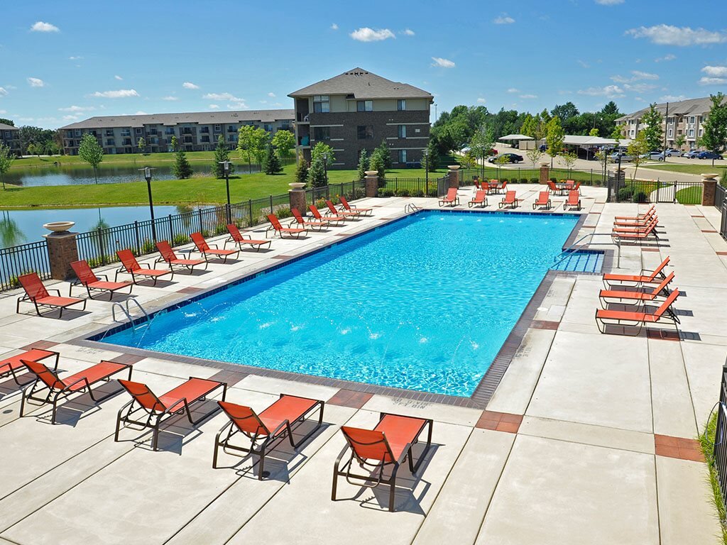 Emlak ofisi Prairie Lakes Apartments, İllinois, foto