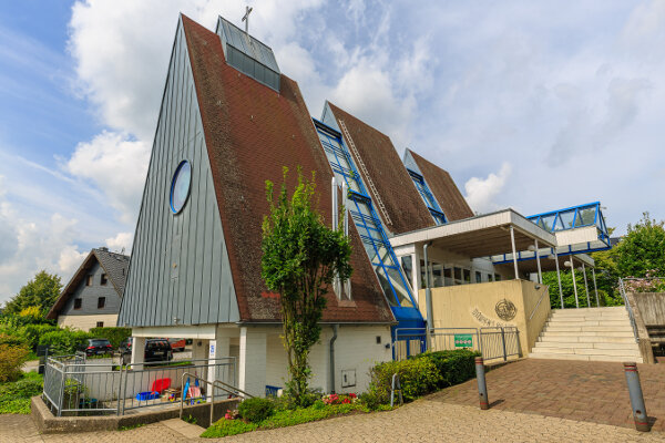 Dini dernekler Dorfkirche Isenbügel - Evangelische Kirchengemeinde Heiligenhaus, Kuzey Ren‑Vestfalya, foto