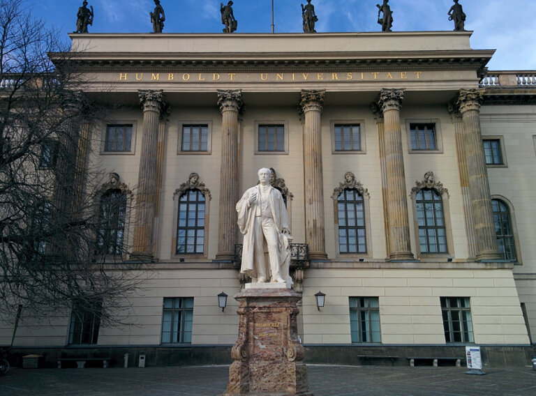 Anıt, heykel Hermann-von-Helmholtz-Denkmal, Berlin, foto