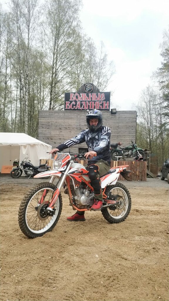 Motosiklet okulu Вольные всадники, Saint‑Petersburg ve Leningradskaya oblastı, foto