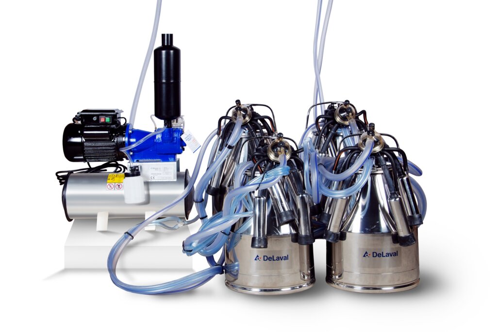 Tarım makineleri, ekipmanlar Umnaya ferma, Yaroslavskaya oblastı, foto