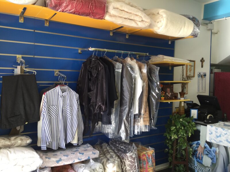 Kimyasal üretim firmaları Laundry Service, Sicilya, foto
