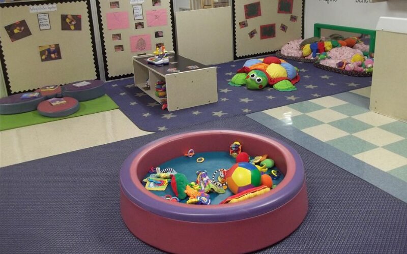 Ortaokul Elyria KinderCare, Ohio Eyaleti, foto