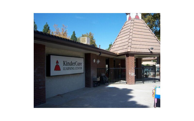 Ortaokul Thousand Oaks KinderCare, Kaliforniya Eyaleti, foto