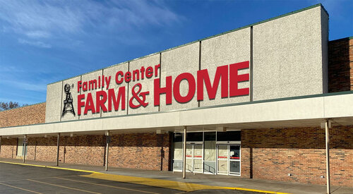 Alışveriş merkezleri Family Center Farm & Home of Sedalia, Missouri Eyaleti, foto