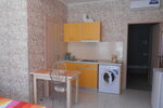 ZHilye apartamenty V kratkosrochnuyu arendu na Pribrezhnoi, 17 (Прибрежная улица No:17), kısa süreli konaklama  Yalta'dan