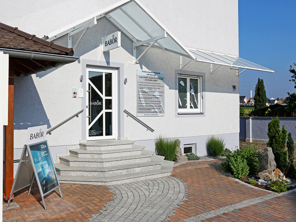 Kozmetik ve parfümeri mağazaları Haus der Schönheit Sonja Gabel, Bavyera, foto