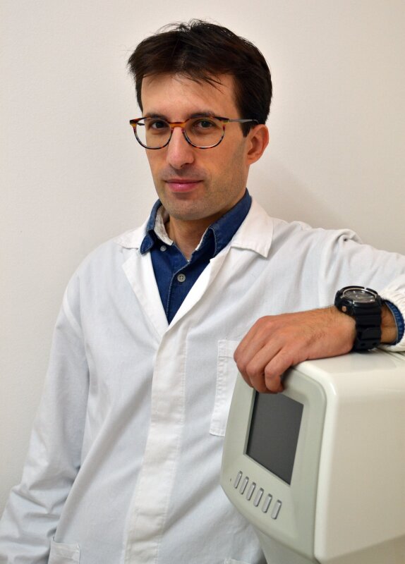 Optik cihazlar ve ekipmanlar Isnenghi ottica insieme, Bergamo, foto