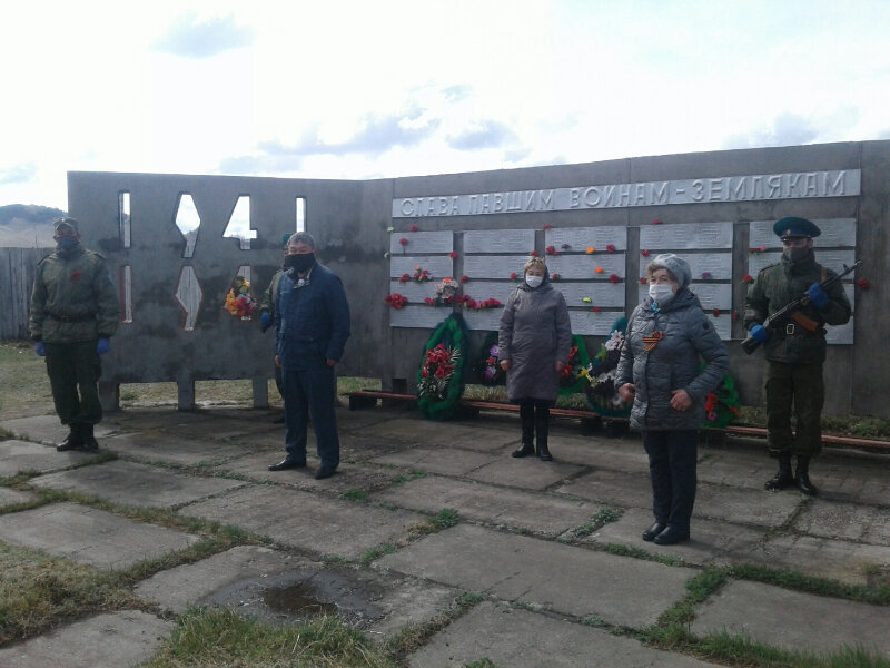 Anıt, heykel Воинам погибшим в ВОВ 1941-1945 гг., Buriatya, foto