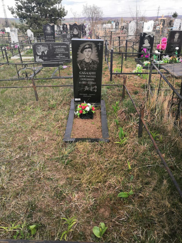Ünlü kişilerin mezarları Рядовой К.С. Сабадин, Orel, foto
