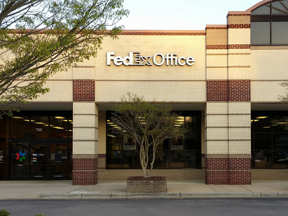 Fotokopi dükkanları FedEx Office Print & Ship Center, Cary, foto