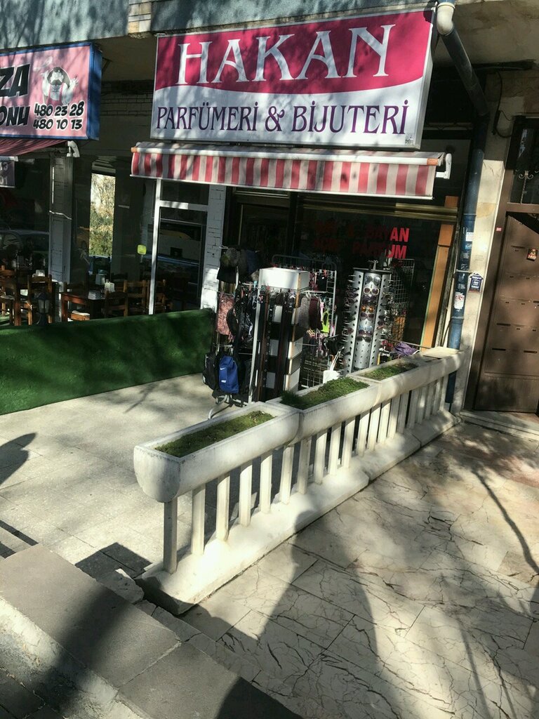 Kozmetik ve parfümeri mağazaları Hakan Parfümeri & Bijuteri, Ankara, foto
