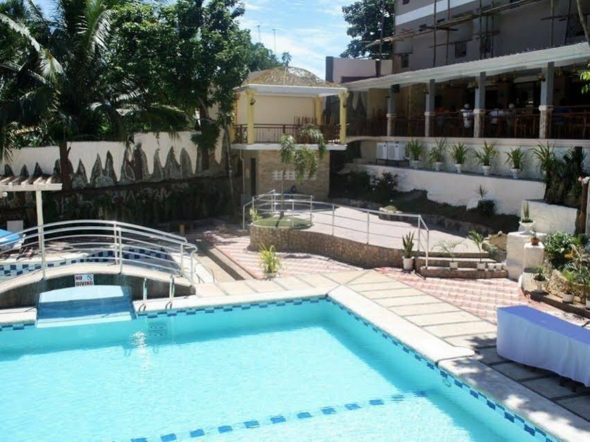 Otel Four Queens Resort, Pagadian, foto