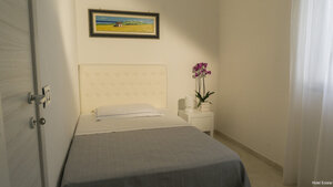 Hotel Scialara (Apulia, Bari, Via Enrico Mattei, 30), otel  Vieste'den