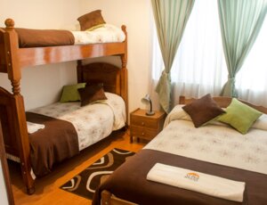 Alpes Bogotá Casa Hotel (Bogotá, Carrera 24 Avenue, 82-45), otel  Bogota'dan