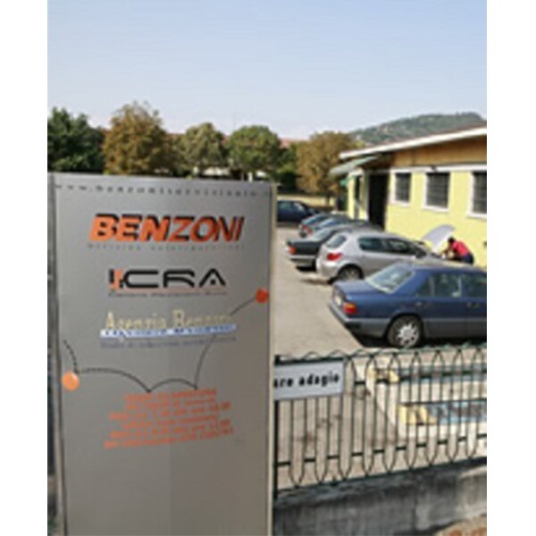 Petrol ve gaz firması Officina Benzoni, Brescia, foto