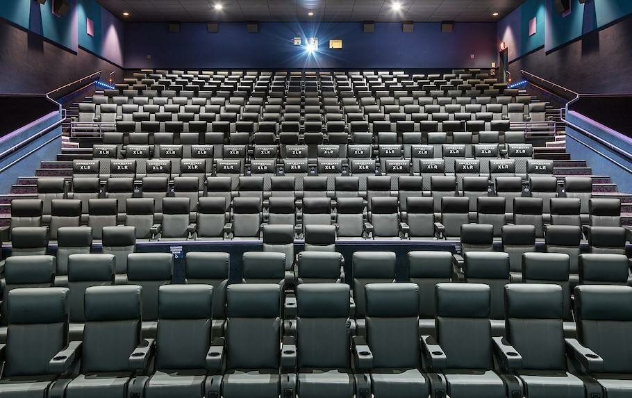 Konferans ve seminer düzenleyen firmalar Linden Boulevard Multiplex Cinemas, New York, foto