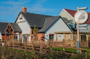 Grayling (Norfolk, 3 Mitchell Drive, Jones Way), bar