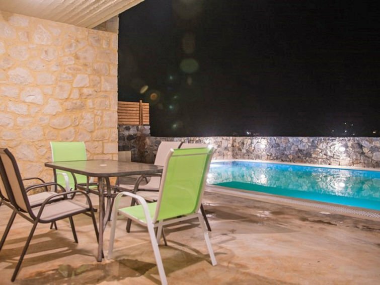 Otel Holiday Home Villa Emerald, Dünya, foto