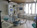 Dr. med. dent. Florin Daniel P. (Seminarstrasse No:116, Wettingen), özel ağız ve diş sağlığı klinikleri ve muayenehaneleri  Aargau'dan