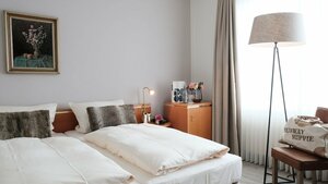 Hotel zur Post (Hauptstraße No:8, Wiehl), otel  Wiehl'den