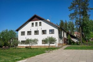 Laguna House (Ropažu novads, Garkalnes pagasts, Sunīši), otel  Garkalne Belediyesi'nden