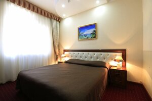 Grand Art Premium Hotel (Vosit Vohidov Street No:78), otel  Taşkent'ten