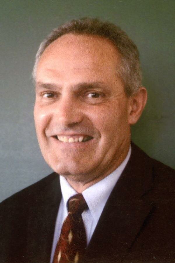 Yatırım fonu firmaları Edward Jones - Financial Advisor: Bradley R Mawhorr, Ohio Eyaleti, foto