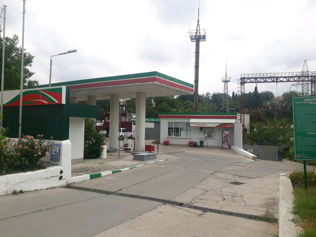 Benzin istasyonu ТАТ нефть, Sevastopol, foto