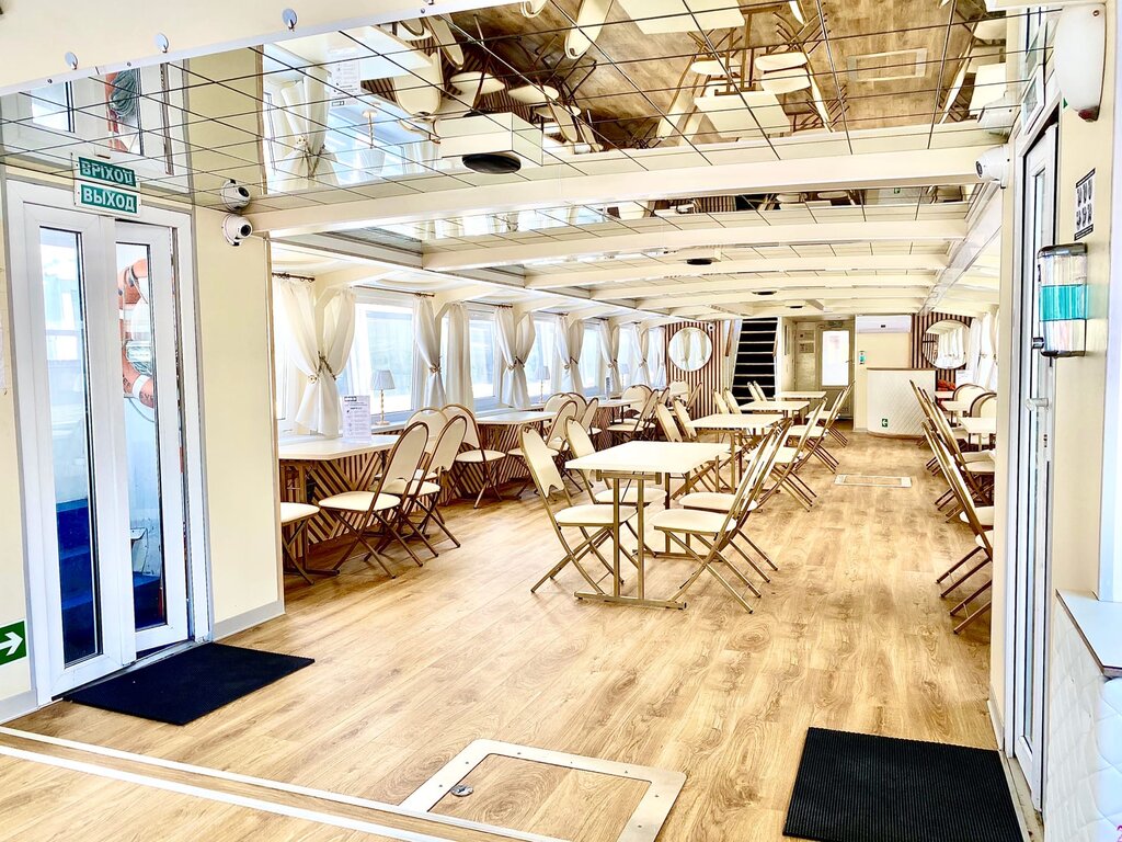 Tekne kiralama White Ship, Saint‑Petersburg, foto