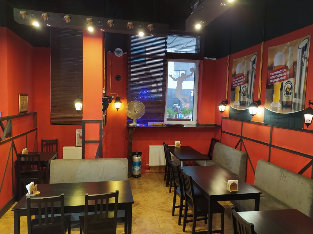 Bira dükkanı Beer Wall, Saint‑Petersburg, foto