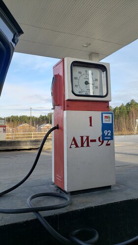 Benzin istasyonu Lukoil, Hantı‑Mansi Özerk Okrugu, foto