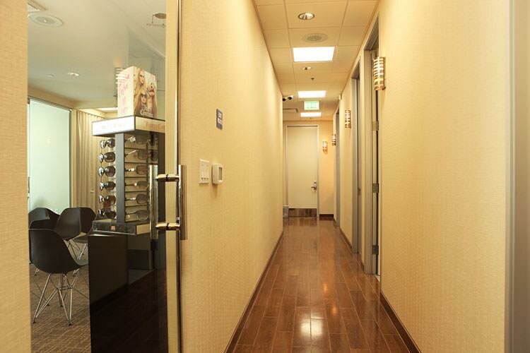 Optik Linda Vision, Monterey Park, foto
