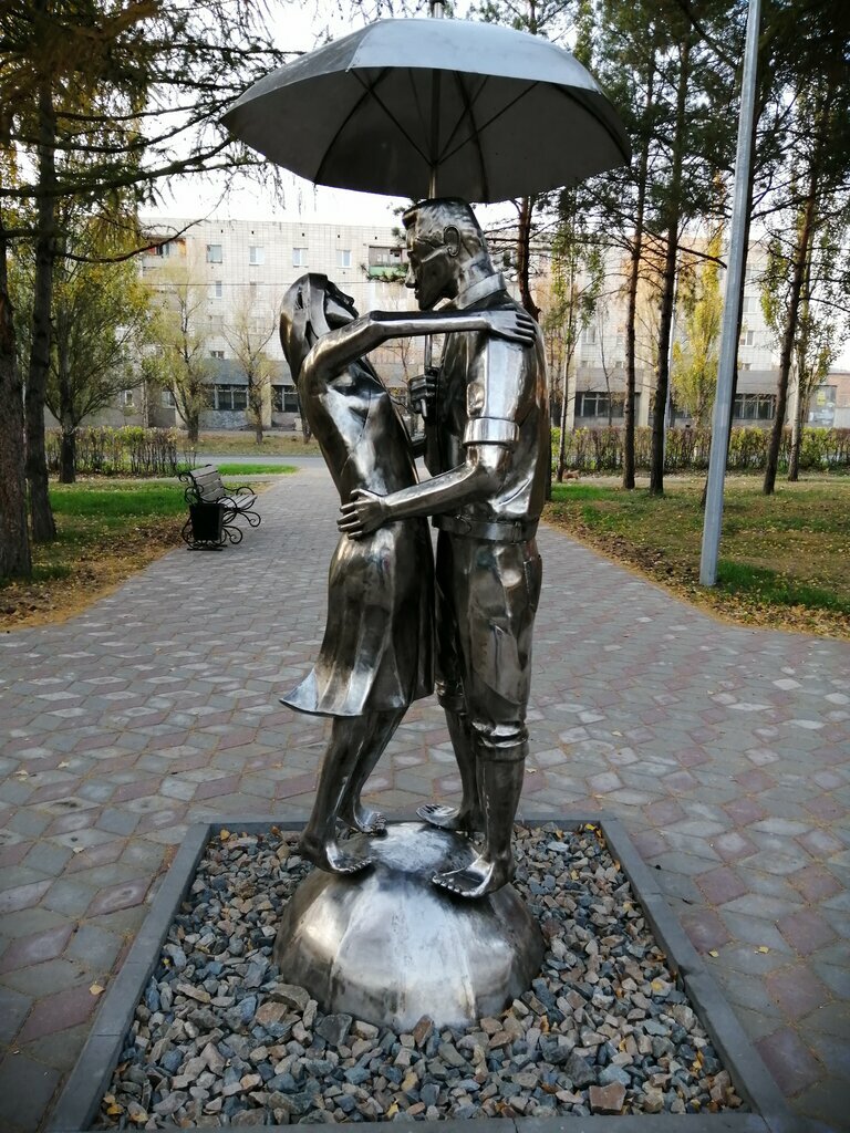 Meydan Сквер Молодожёнов, Omsk, foto
