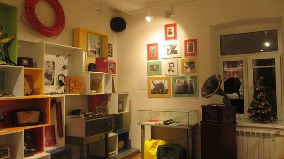 Müzeler ve sanat galerileri Teatral'nyj muzej im. A. A. Bahrushina, Muzej-studiya Radioteatra, Moskova, foto