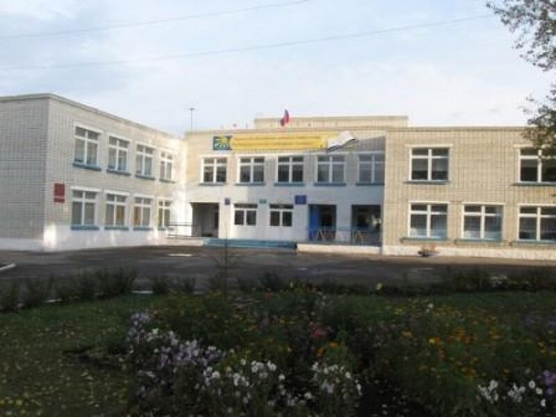 Ortaokul Салмановская средняя школа, Ulyanovskaya oblastı, foto