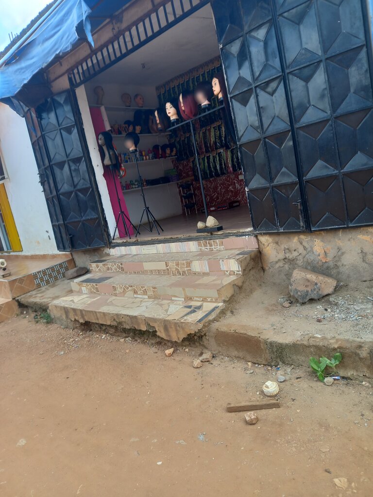 Güzellik salonu Bridget, Dünya, foto