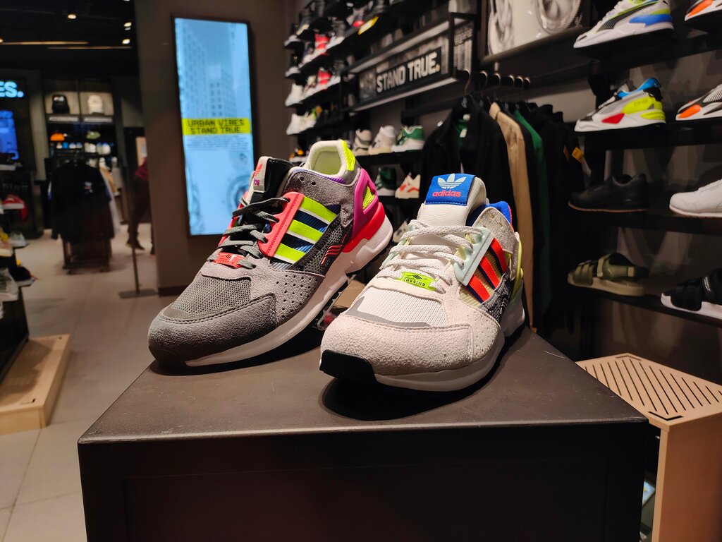 Spor giyim ve ayakkabı Urban Vibes, Moskova ve Moskovskaya oblastı, foto