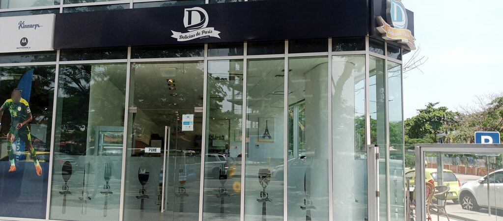 Kafe Delícias de Paris do 1º de Maio, Loanda, foto