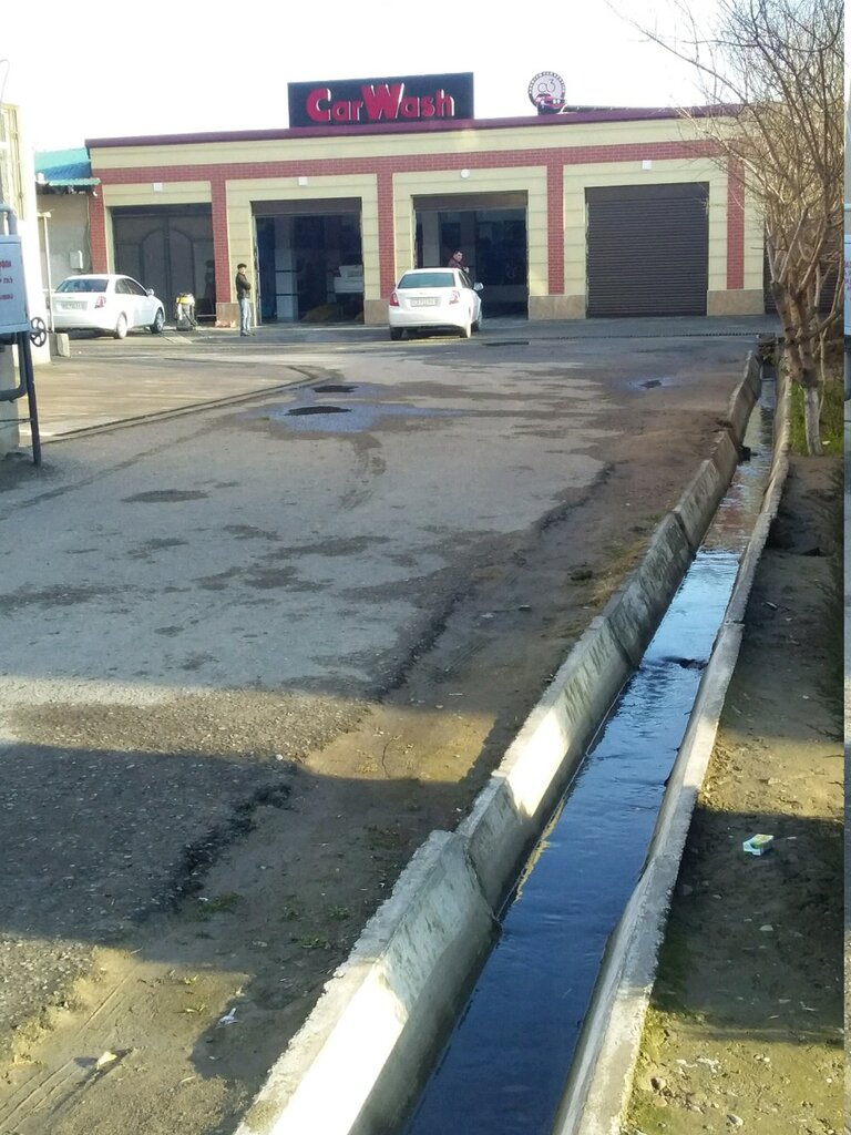 Oto yıkama CarWash, Nemengan, foto