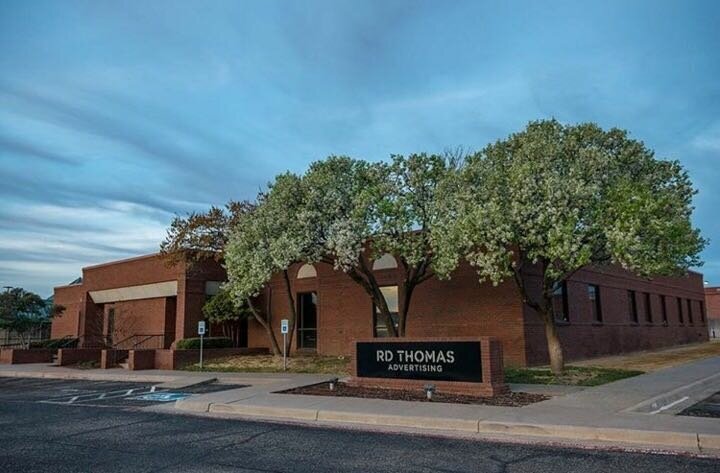 Hosting firmaları Rd Thomas Advertising, Lubbock, foto