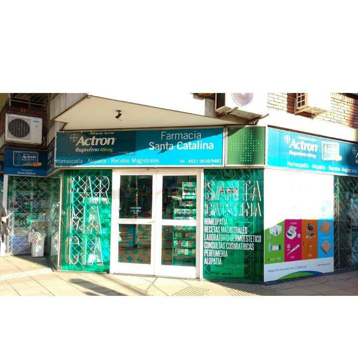 Kozmetik ve parfümeri mağazaları Farmacia Santa Catalina Homeofarma Srl, Buenos Aires, foto