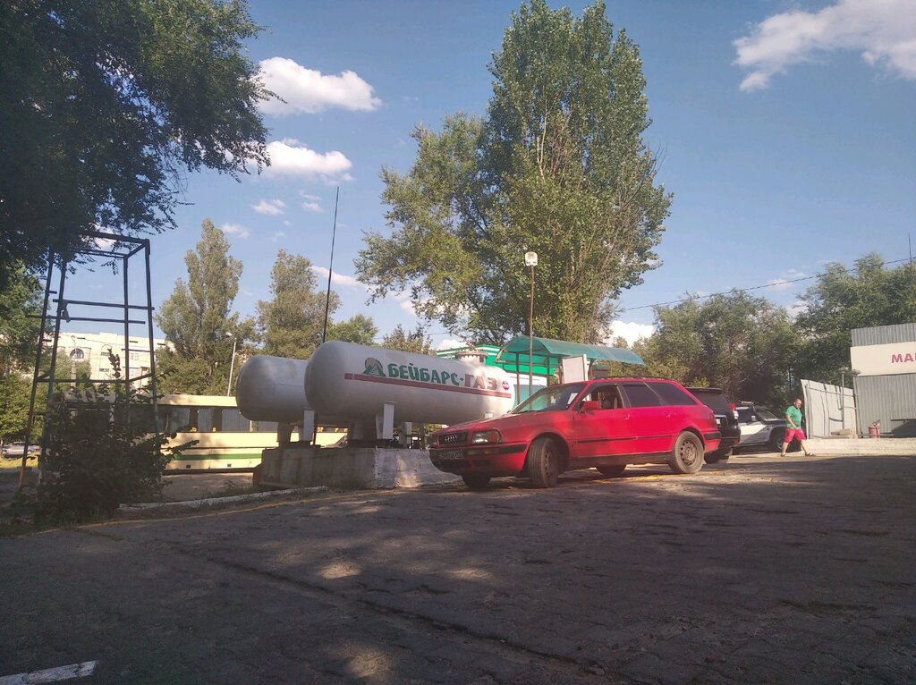 Otogaz dolum istasyonu Beybars Gaz, Almatı, foto