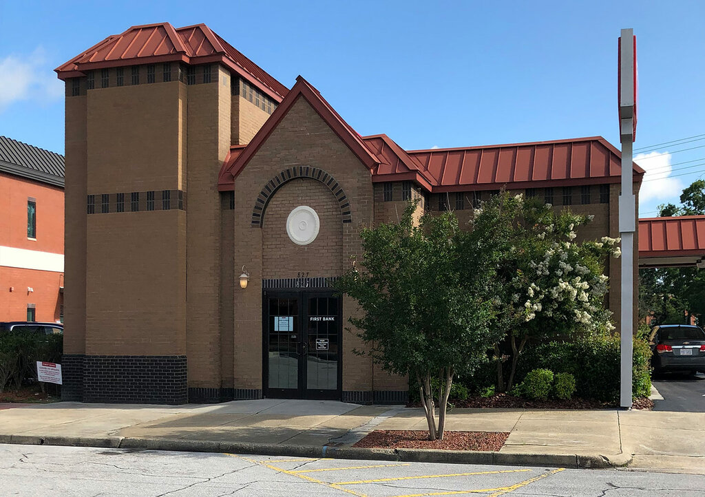 ATM'ler First Bank - Jacksonville, Nc, Kuzey Carolina Eyaleti, foto