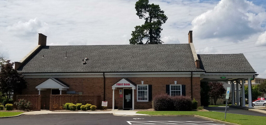 ATM'ler First Bank - Kenansville, Nc, Kuzey Carolina Eyaleti, foto