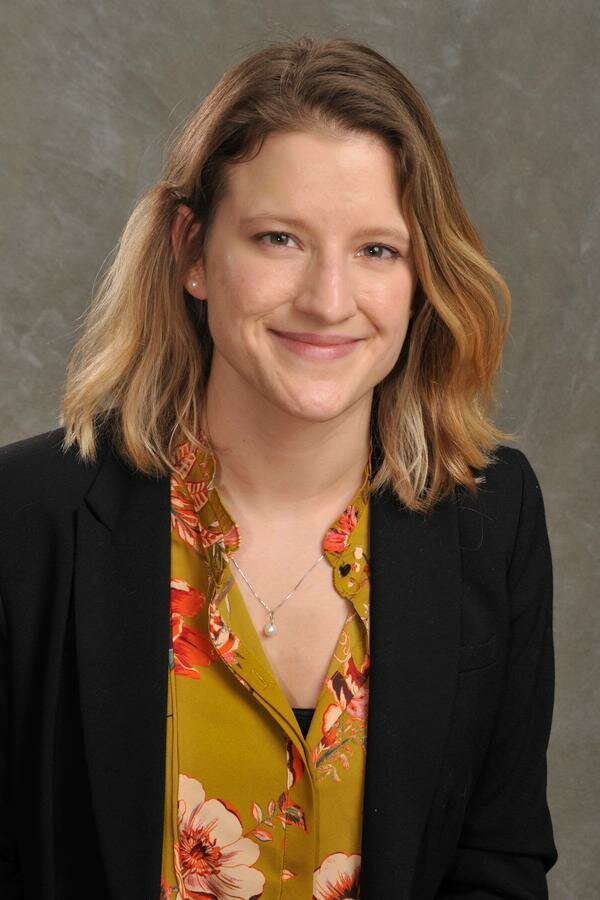 Yatırım fonu firmaları Edward Jones - Financial Advisor: Brittany L Caldwell, Kuzey Canton, foto